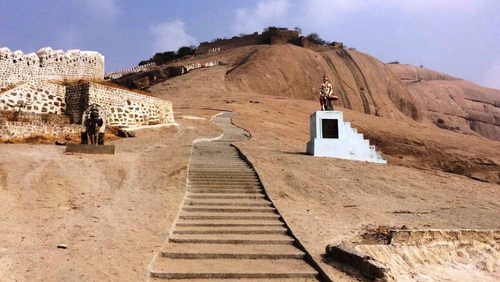 Yadagirigutta & Bhuvanagiri Fort in Yadadri Bhuvanagiri